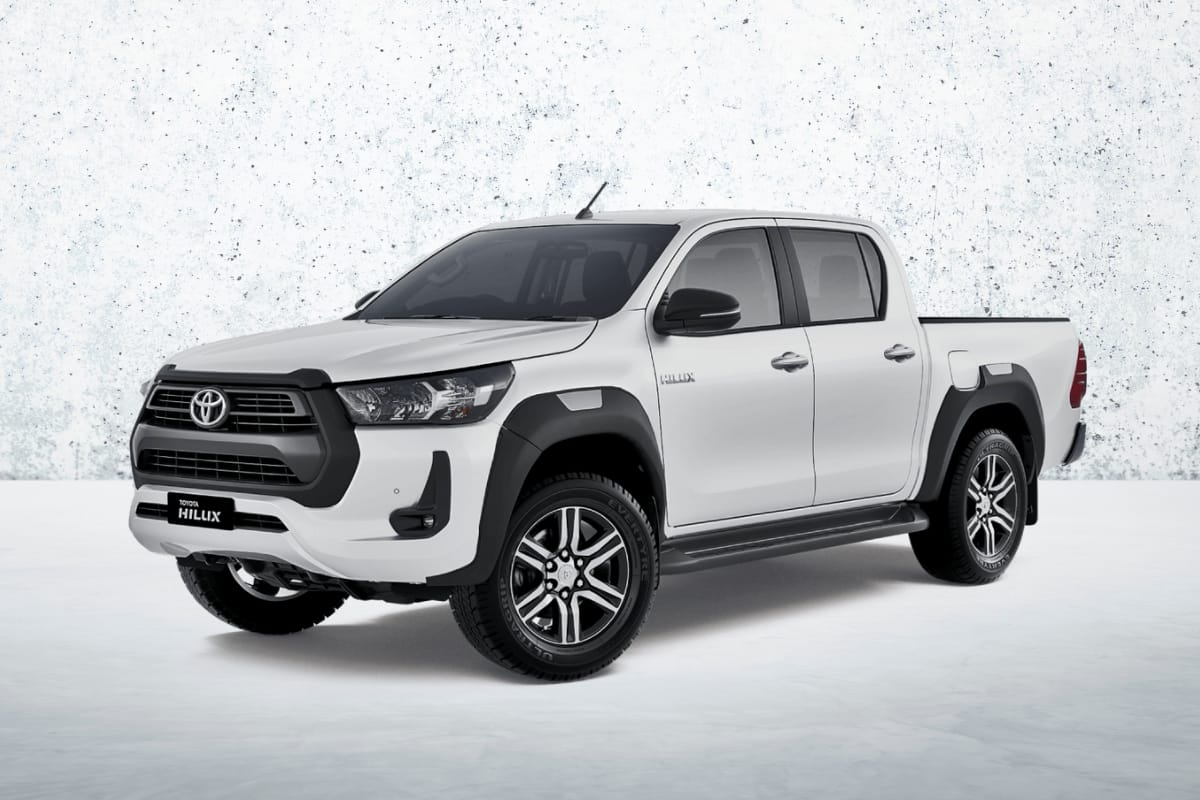 Toyota Hilux (2026) - Price, Mileage & Expert Reviews | Autocar India